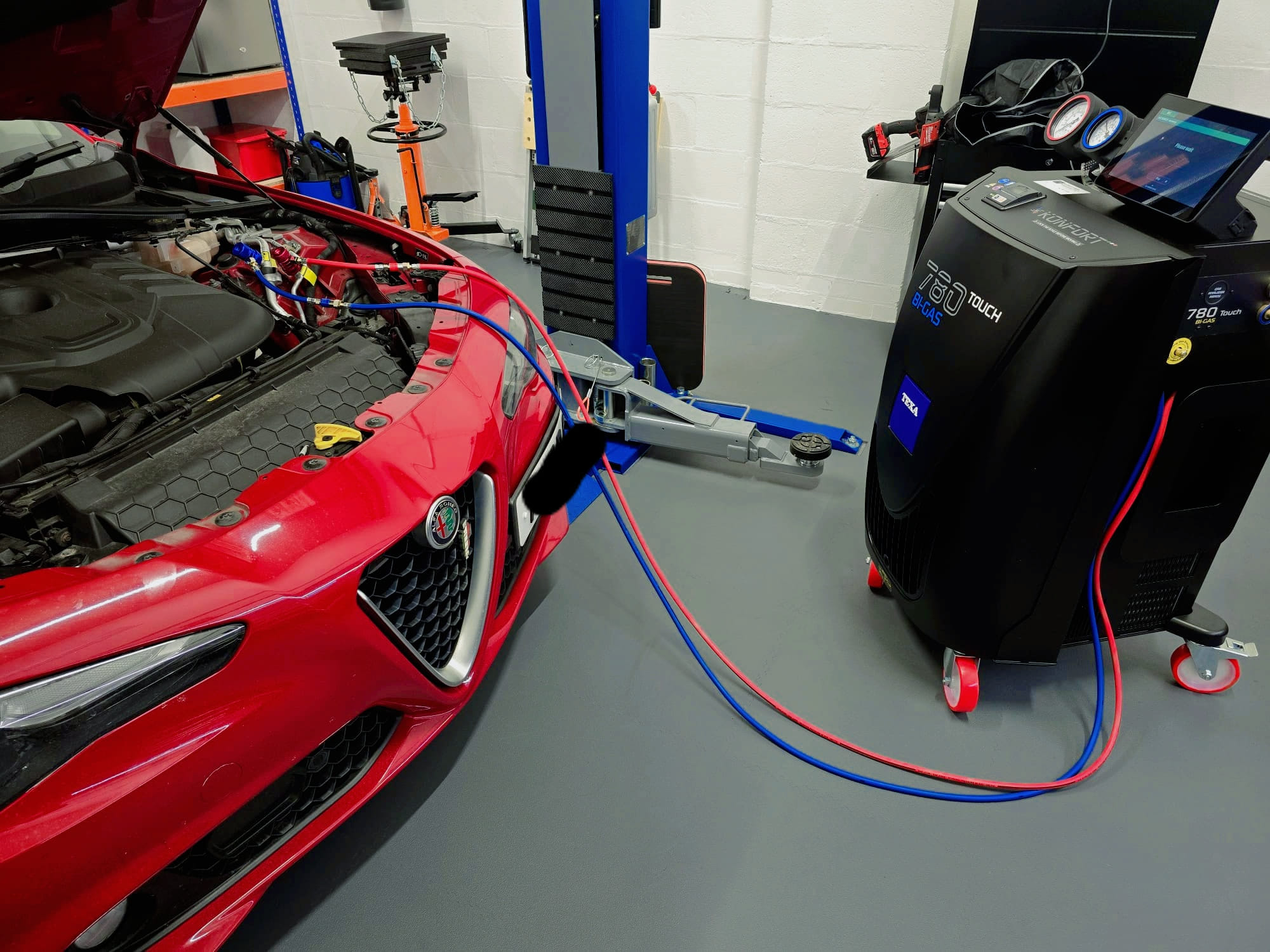 Car Air Conditioning Nuneaton & Hinckley | Apex Automotive Solutions Ltd